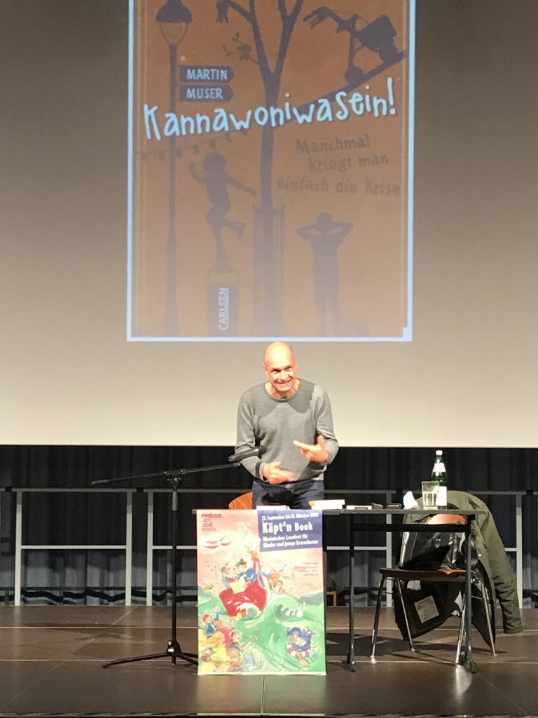 Käpt’n Book – Lesung mit Martin Muser – Helmholtz-Gymnasium Bonn ...